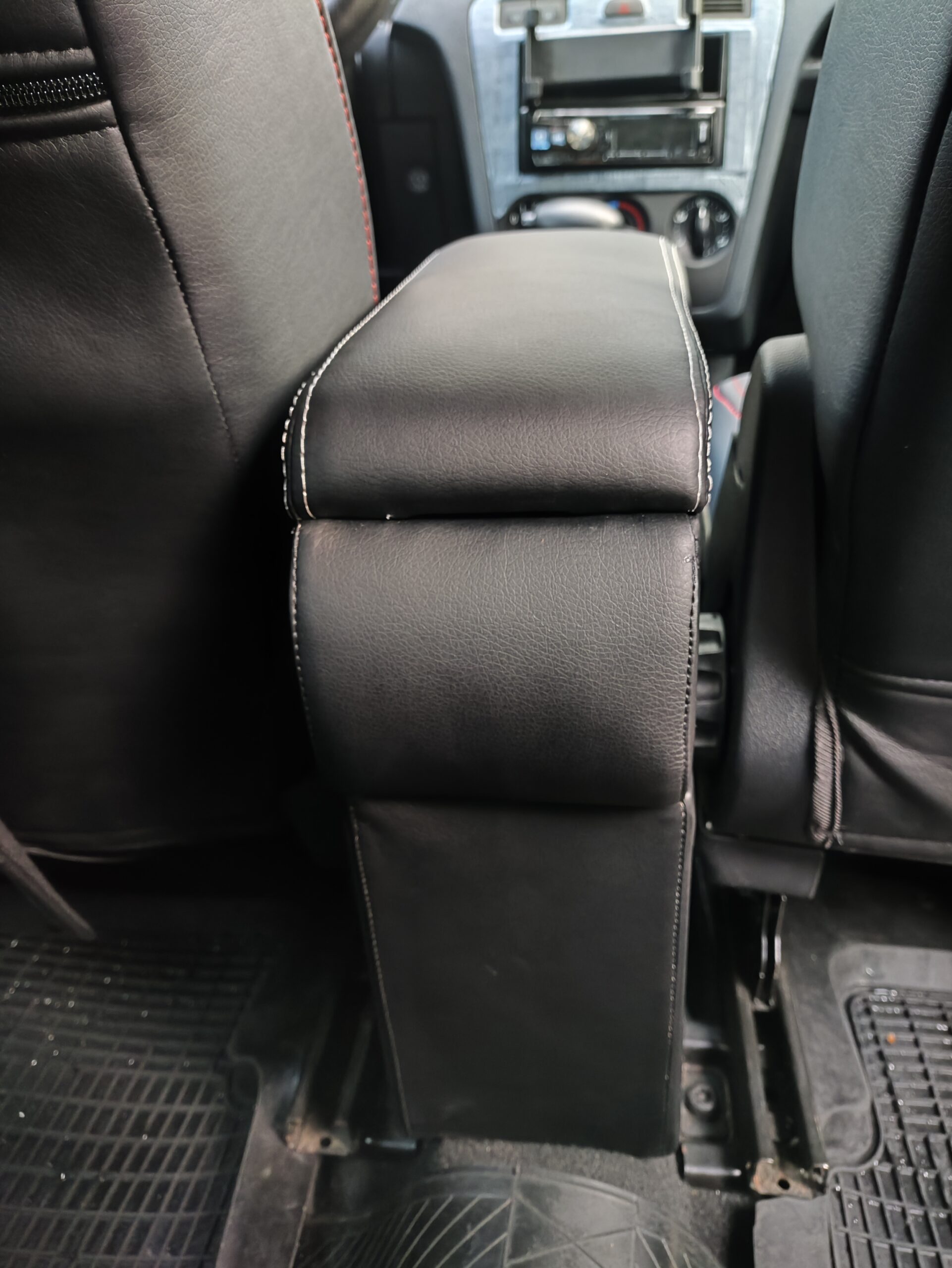 Підлокотник на Ford Fusion (Форд Фюжн 2002-2012) 🚗 – Armrest